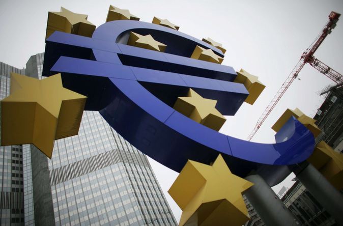 Πολιτική απόφαση για άμεση χρηματοδότηση της Ελλάδας με 5 δισ. ευρώ ...
