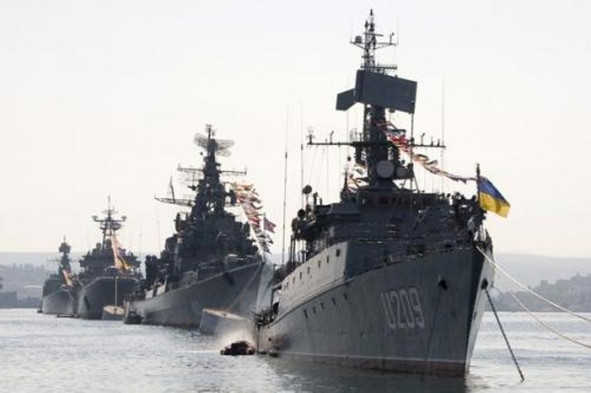 Ολόκληρος ο ουκρανικός πολεμικός στόλος ύψωσε ρωσική σημαία | Tribune.gr