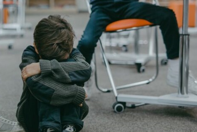 Σοκ στο Βόλο από καταγγελία για bullying σε 7χρονο - Έπαιζαν τρίλιζα ...