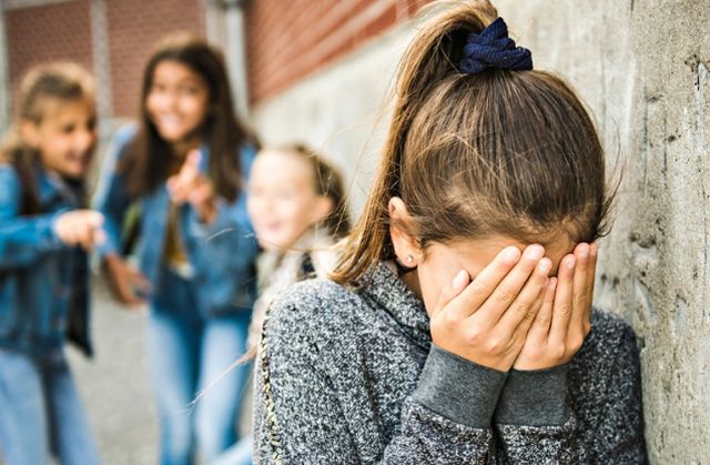 Άθλιο bullying σε 11χρονη με αυτισμό - Συμμαθήτρια τη διέσυρε με γυμνές ...